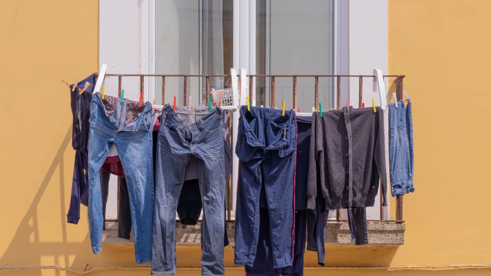 25 Strange American Laws That Still Exist | Wealthy Boomers
